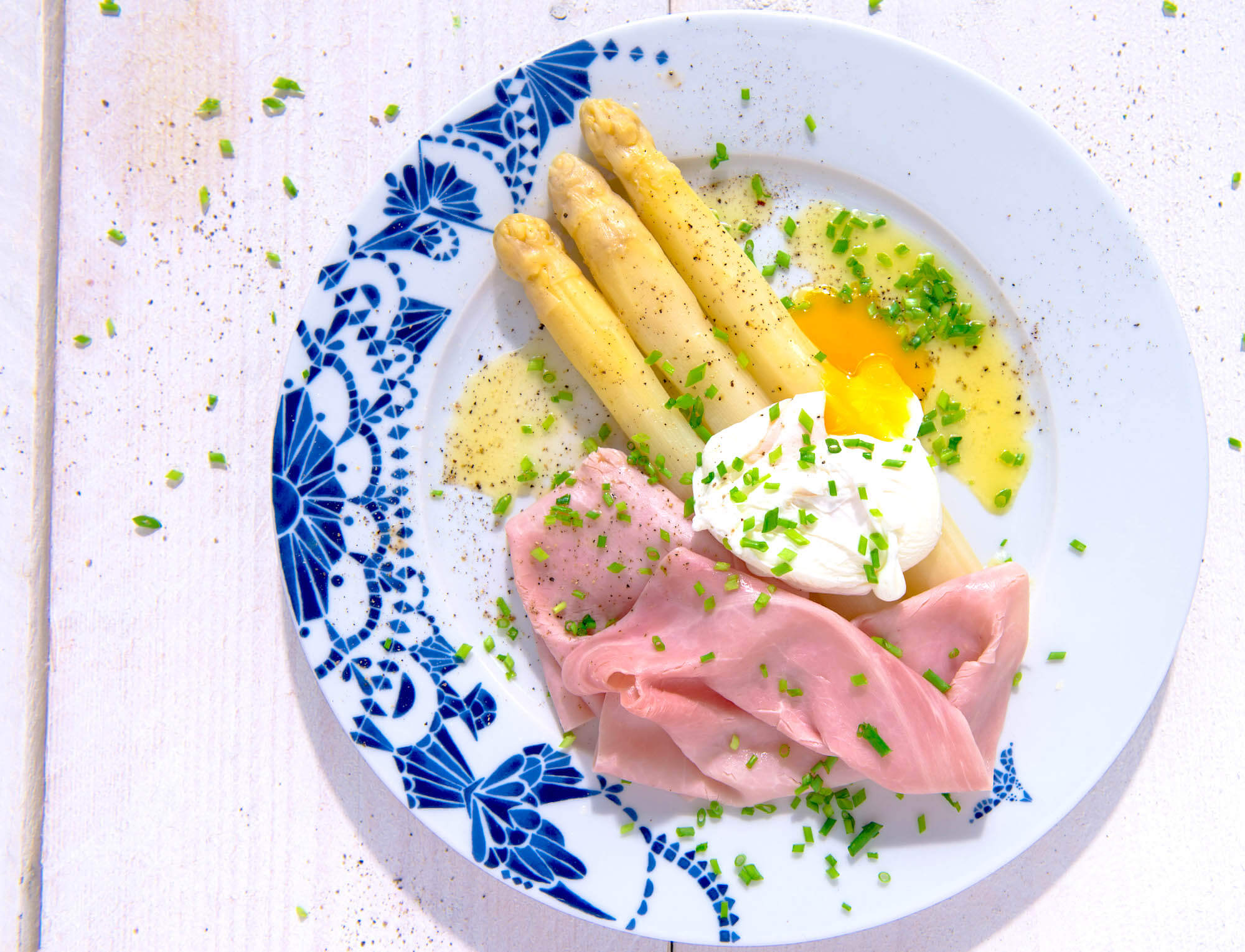 Asperges Met Gepocheerd Ei En Ham Koken Met Kennis